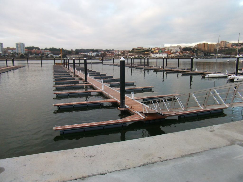 3 razones para usar pantalanes de aluminio | AISTER