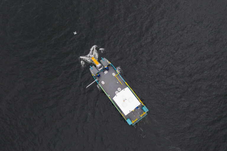 Oil Spill Recovery Vessels for the Panama Channel | Aister