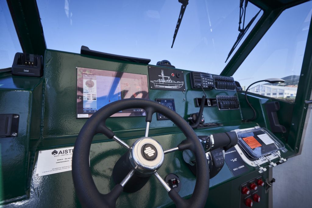 High-speed aluminium interceptor | Aister