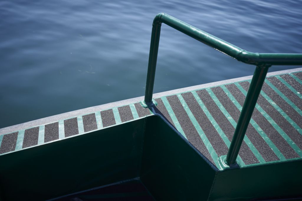 High-speed aluminium interceptor | Aister